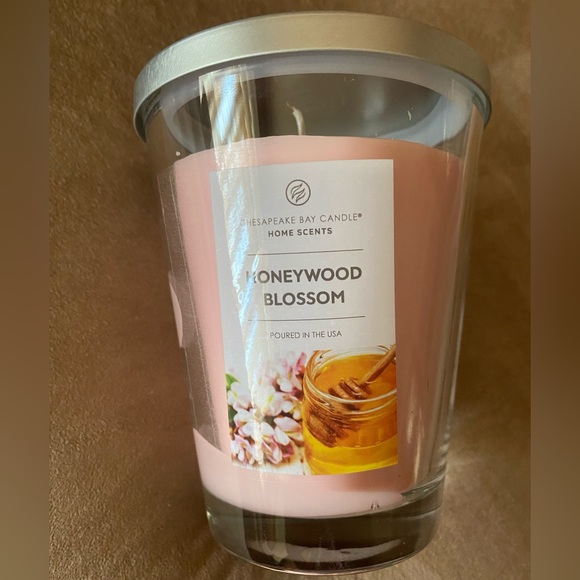 Chesapeake Bay | Accents | Chesapeake Bay Candle Honeywood Blossom ...